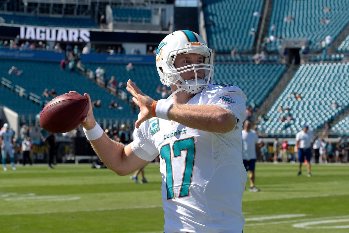 Matchups to Watch in Dolphins Week 9 Showdown vs Chargers | News ...
