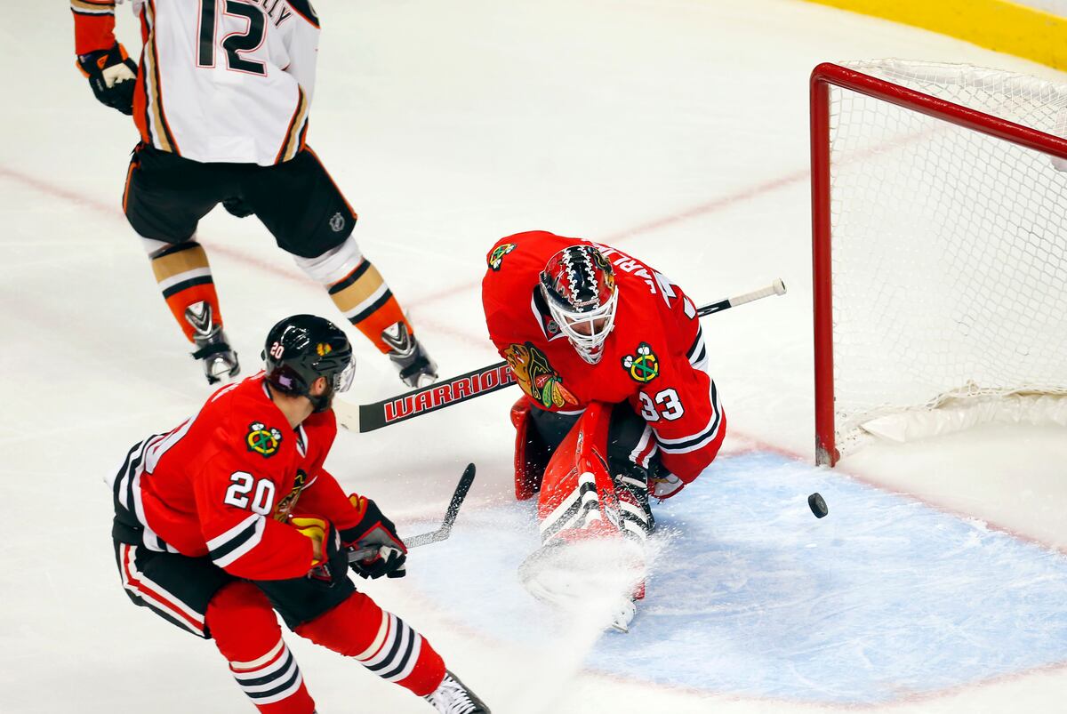 Chicago Blackhawks' Scoring Woes Continue in Shutout Loss to Ducks ...