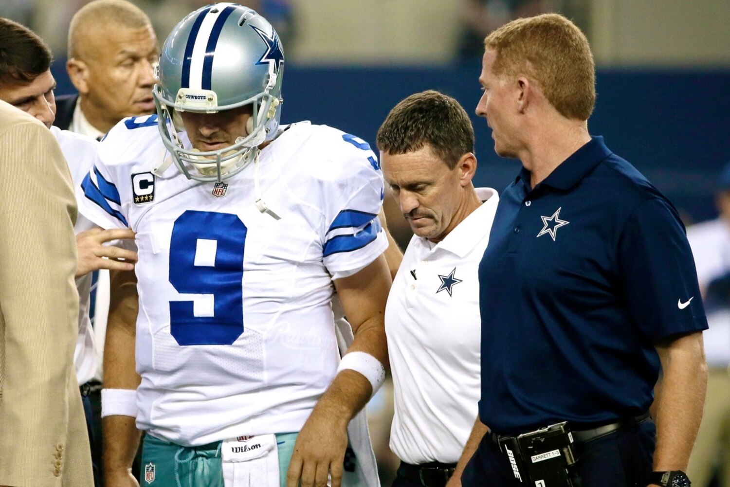 Cowboys Taking Wait-and-See Approach, but an Injured Tony Romo Should ...