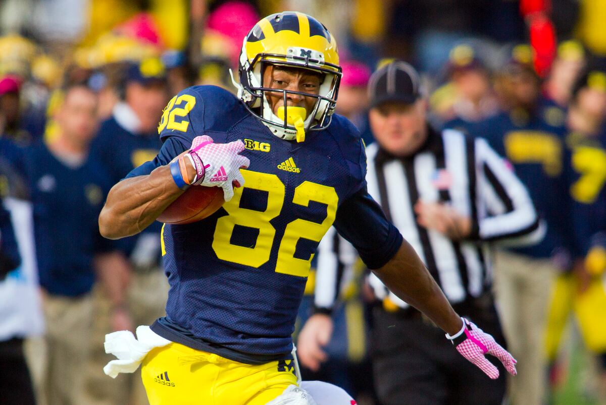 Michigan Offense Finally Finds Life, Keeps Slim Bowl Chances Alive ...