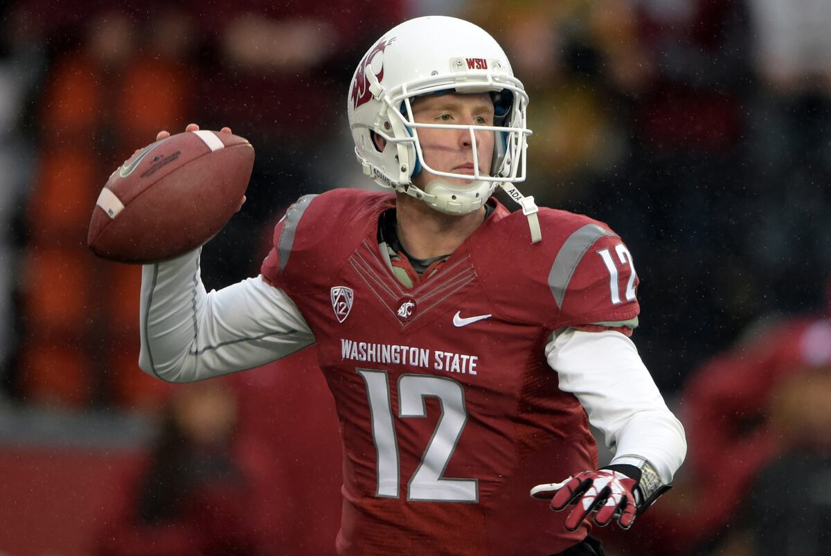 WSU's Connor Halliday Sends out Heartbreaking Tweet After Breaking Leg ...
