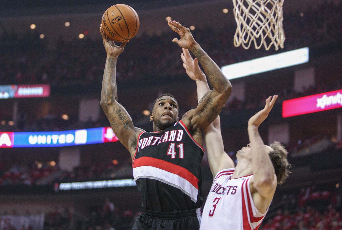 Thomas Robinson Blazers Dunk
