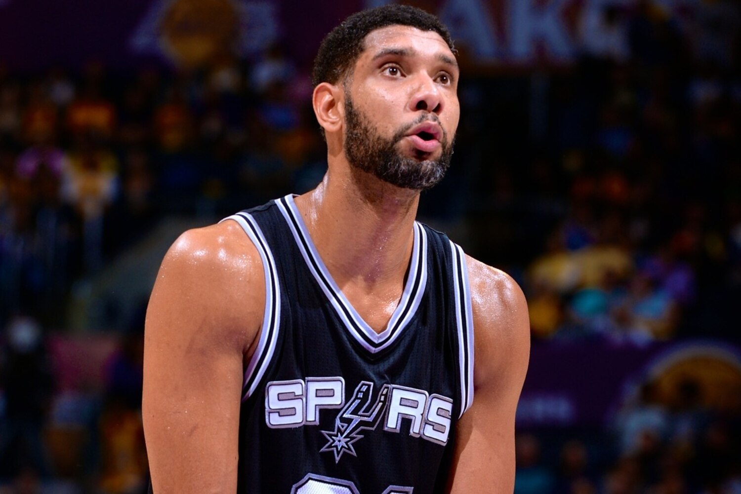 Tim Duncan Passes 25,000-Career-Point Mark Against LA Lakers | Bleacher ...