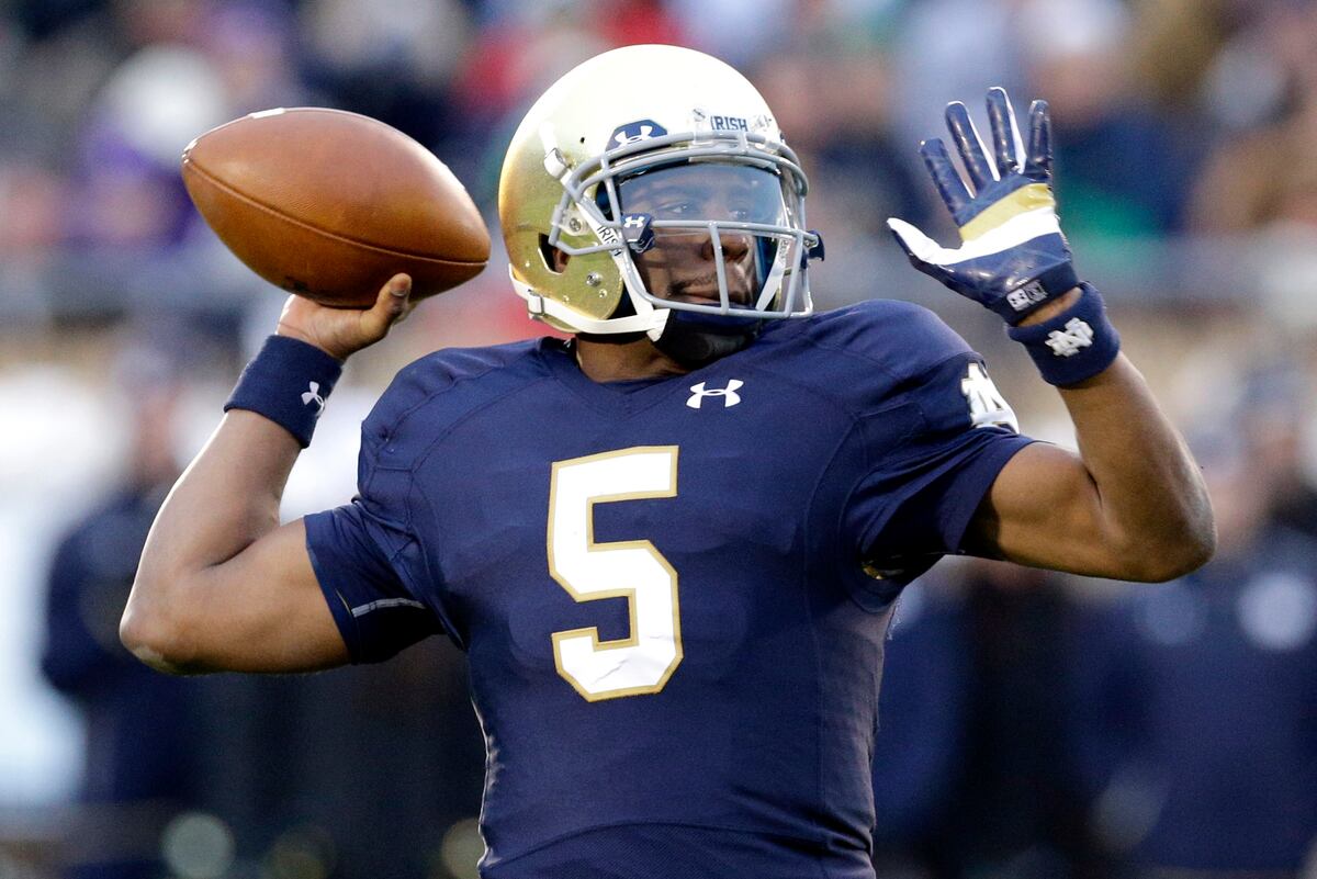 College Football Picks Louisville Cardinals At Notre Dame Fighting