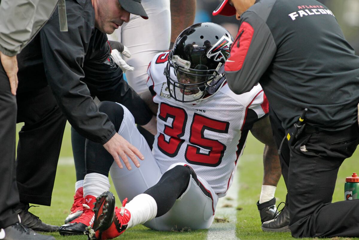 Antone Smith Injury: Updates on Falcons Star's Leg and Recovery | News ...