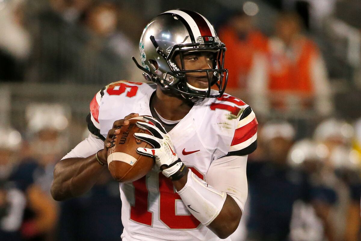 J.T. Barrett Breaks Drew Brees' Big Ten Single-Season Record with 43 ...