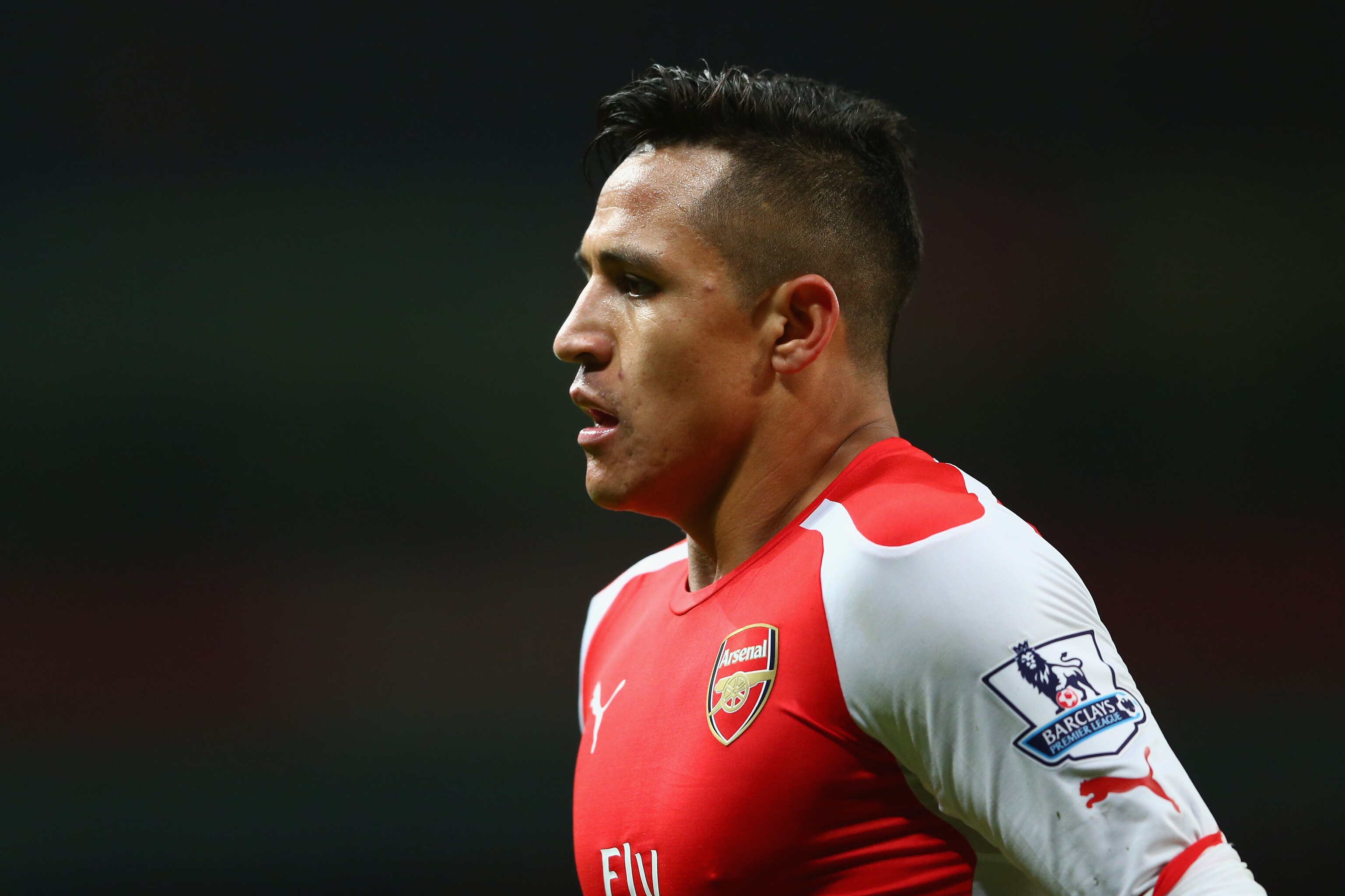 Alexis Sanchez 2022 Hairstyle