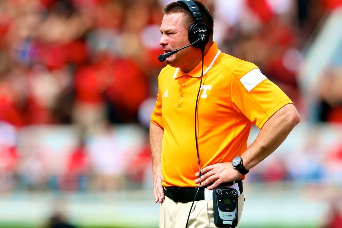 Butch Jones, Tennessee Agree on New Contract: Latest Details and ...