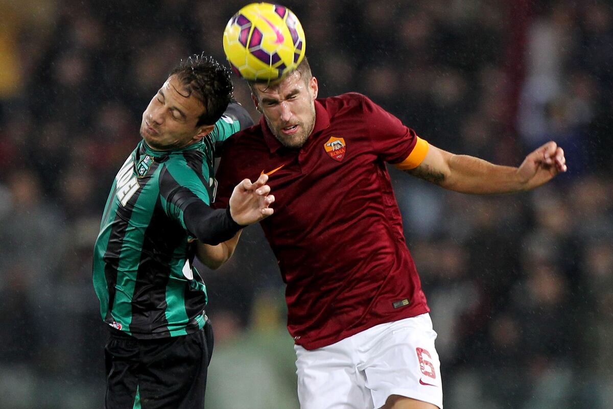Manchester United Transfer News: Kevin Strootman Bid Readied, Diego ...