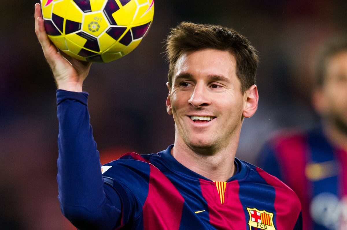 Selecting 3 Christmas Gifts for Barcelona's Lionel Messi | News, Scores ...