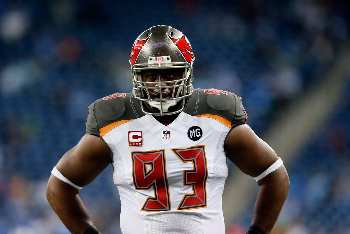 Gerald McCoy Injury: Updates on Buccaneers Star's Knee and Return ...