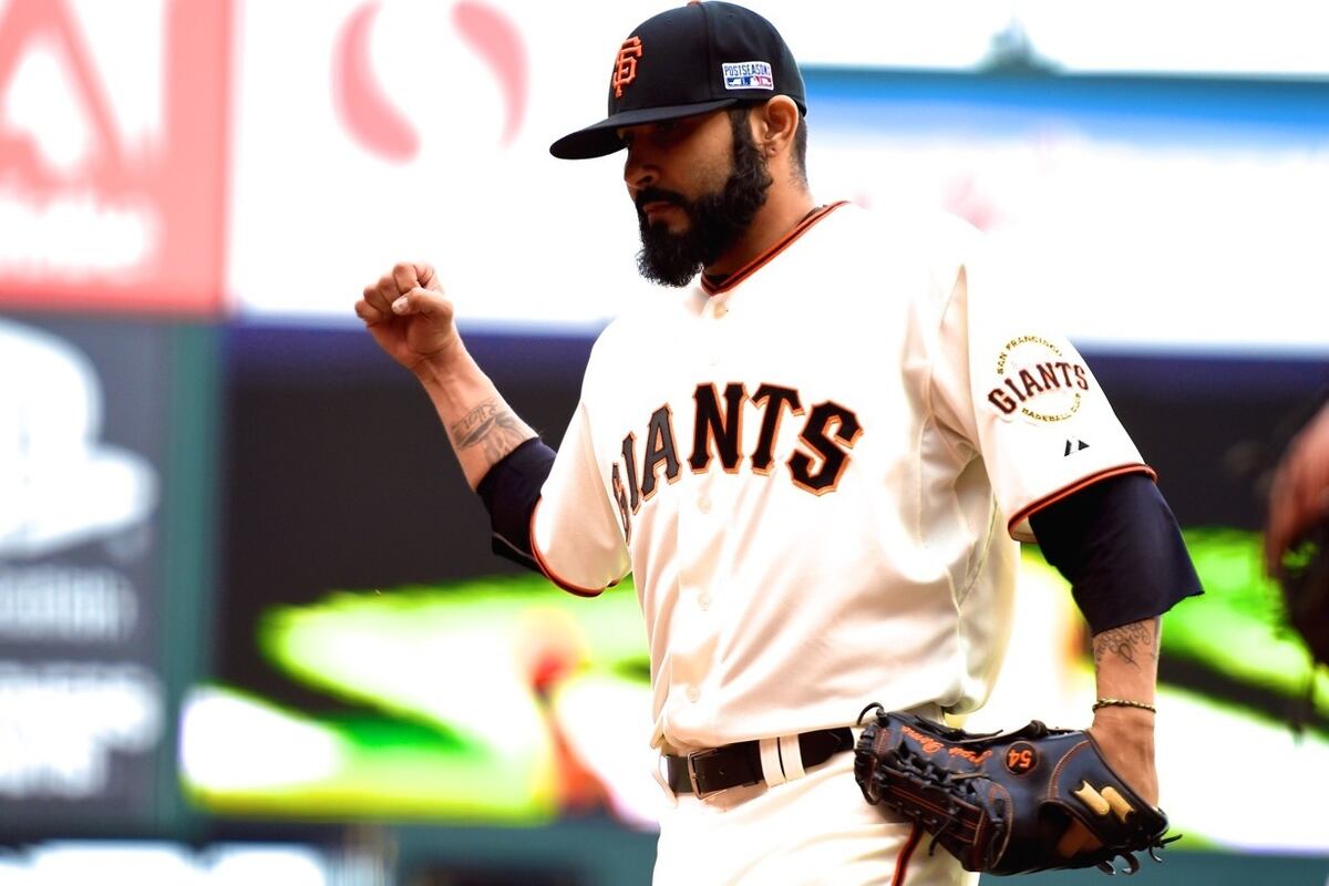 Sergio Romo Re-Signs with Giants: Latest Contract Details, Comments and ...