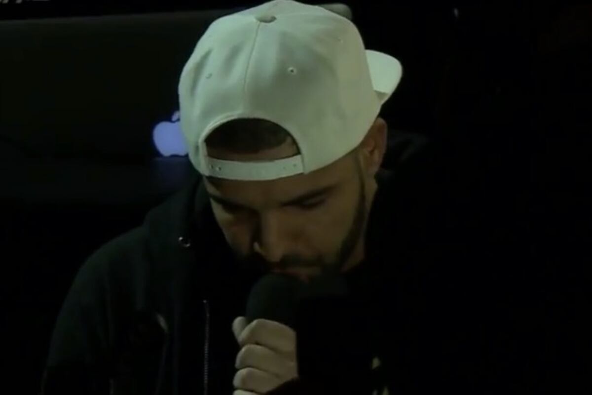 Drake Introduces Toronto Raptors During 'Drake Night' vs. Brooklyn ...