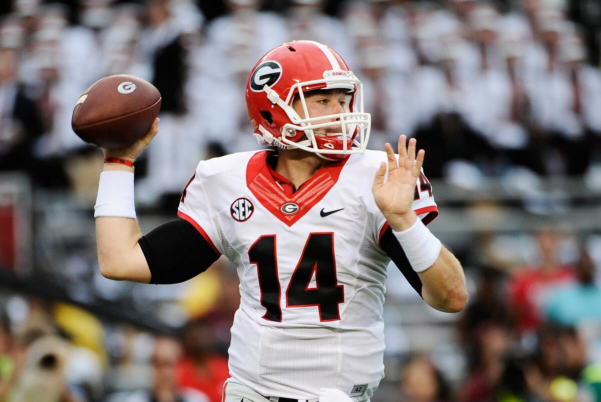 Belk Bowl Betting: Louisville Cardinals vs. Georgia Bulldogs Odds ...
