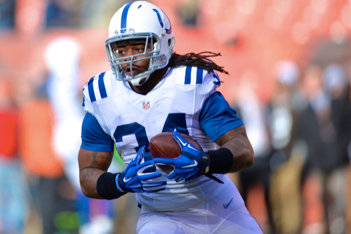 Why Do the Colts Still Insist on Feeding Trent Richardson? | News ...