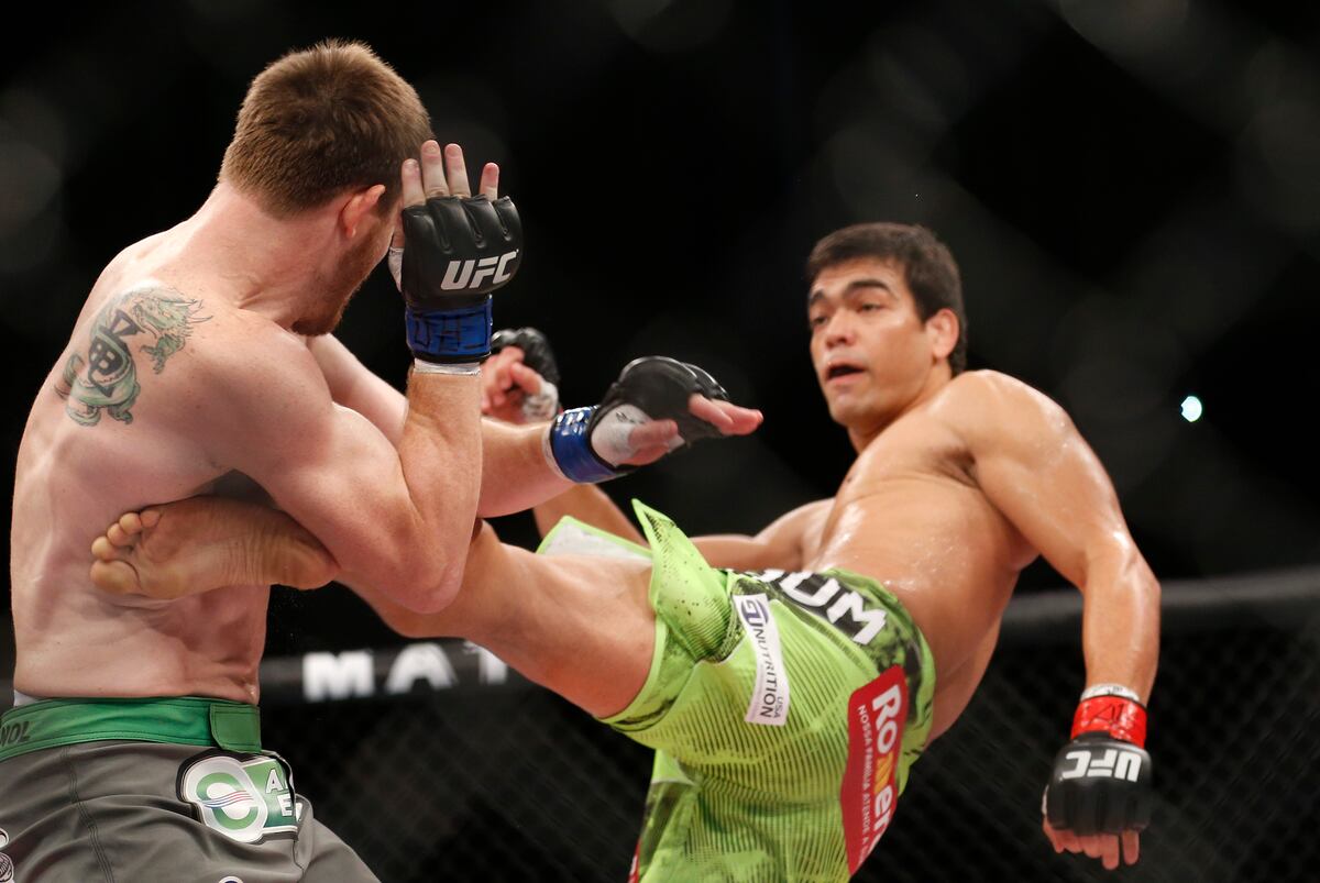 UFC Fight Night 58 Results: Lyoto Machida's One-Kick Wonder Destroys CB ...