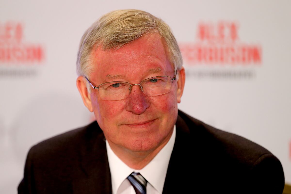 Sir Alex Ferguson Talks Michael Carrick, Wayne Rooney, Louis Van Gaal ...