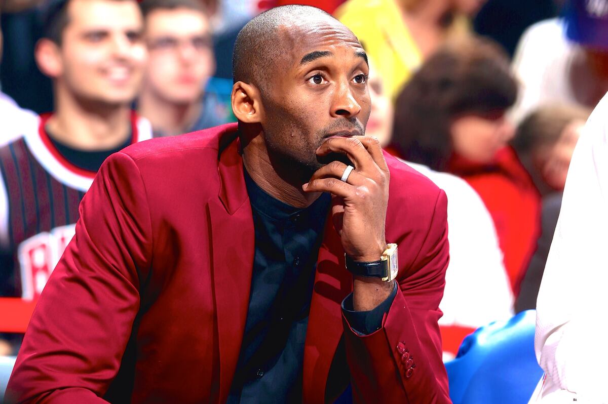 Kobe Bryant Fights Fierce Competitive Instinct in Battle Against 'Old ...