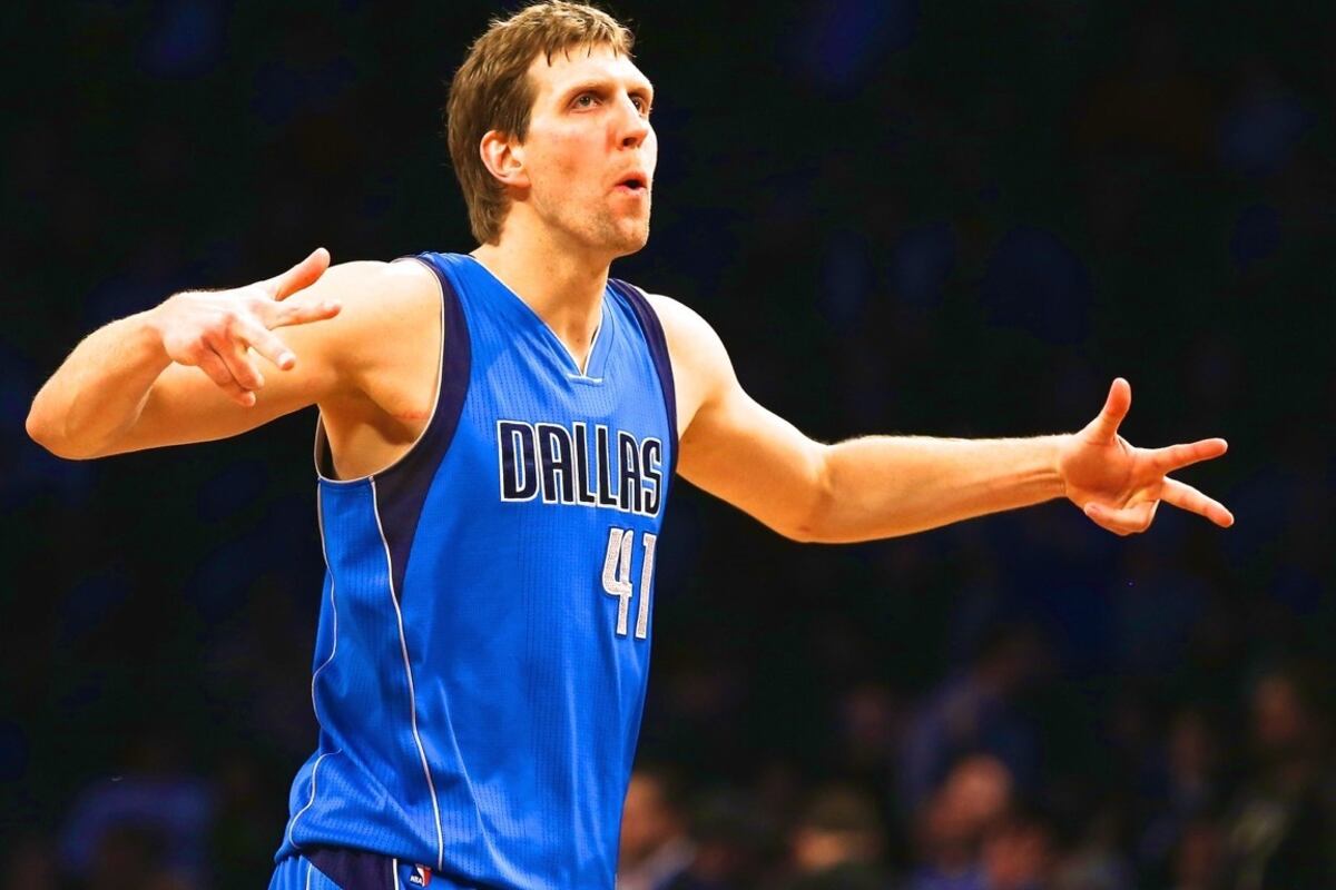 Dirk Nowitzki Passes Moses Malone for 7th on NBA's All-Time Scoring ...