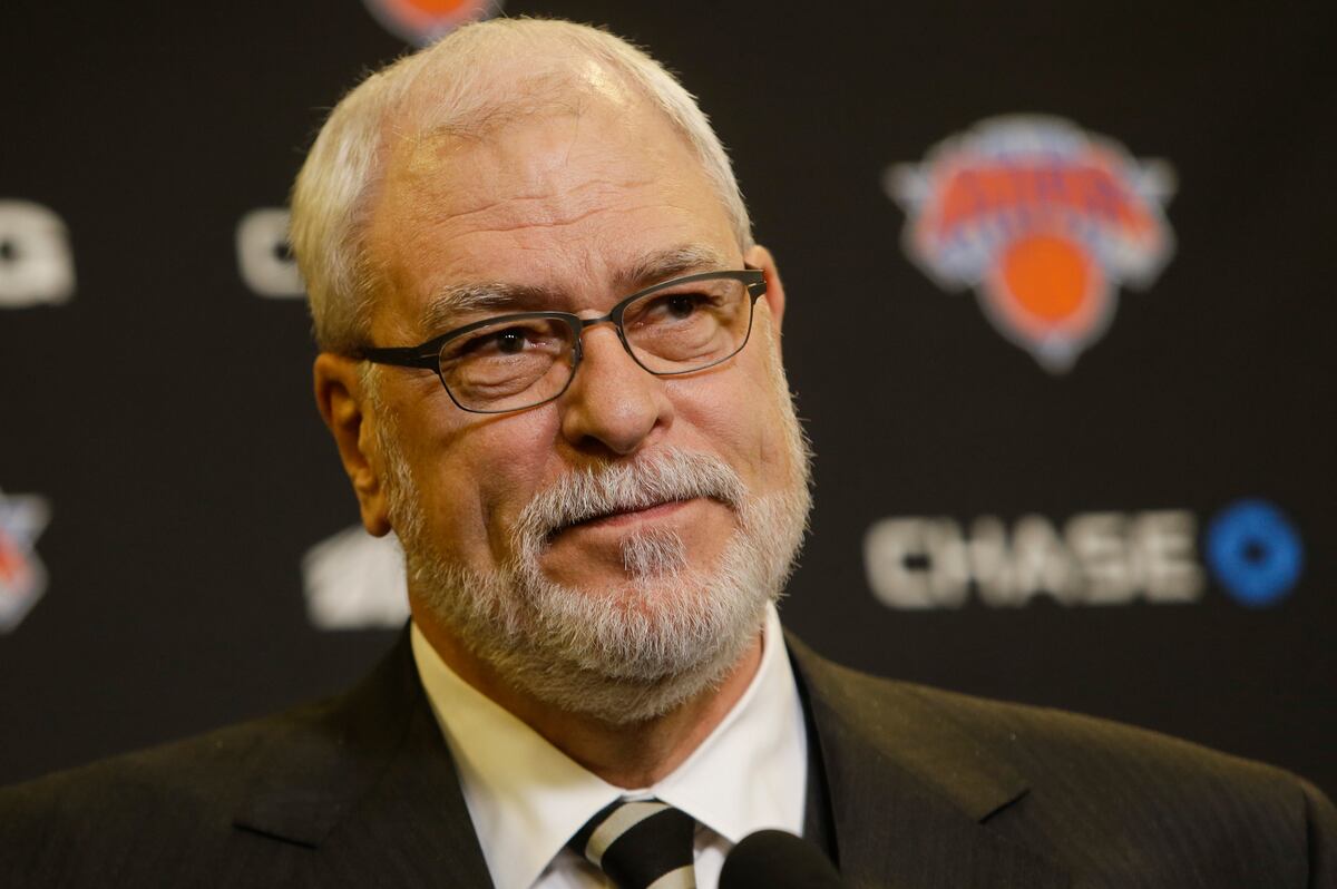Active Phil Jackson, New York Knicks Have Plenty of Options | Bleacher ...
