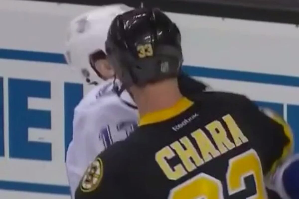 Zdeno Chara Levels Cedric Paquette with a Single Punch | News, Scores ...