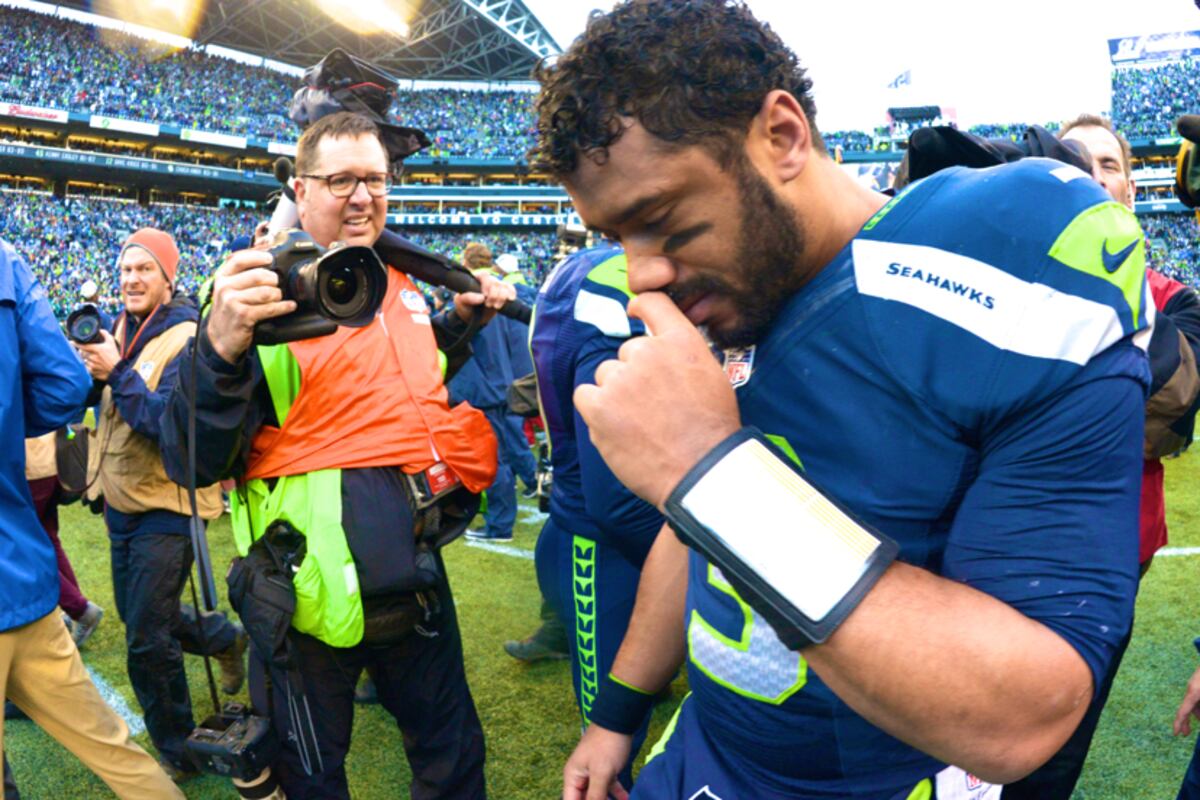 Russell Wilson Goes from Horrid to Hero as Seahawks Unite to Reach ...