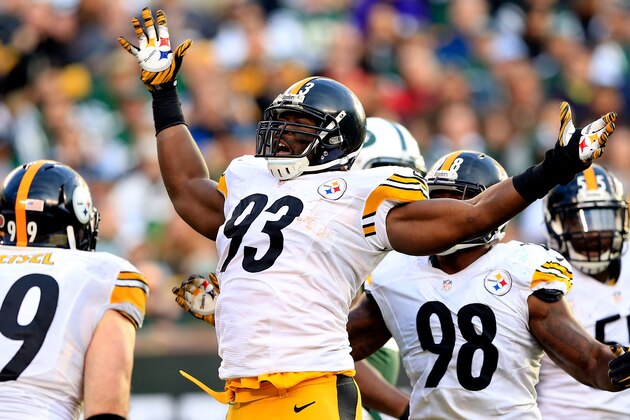 Steelers Between a Rock and a Hard Place with Free Agent OLB Jason Worilds