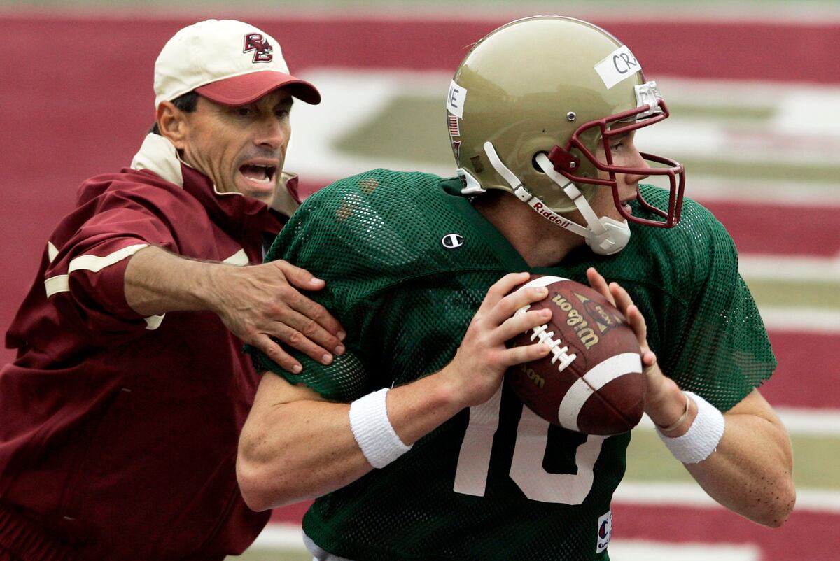 San Francisco 49ers: Steve Logan Will Make a Great Quarterbacks Coach ...