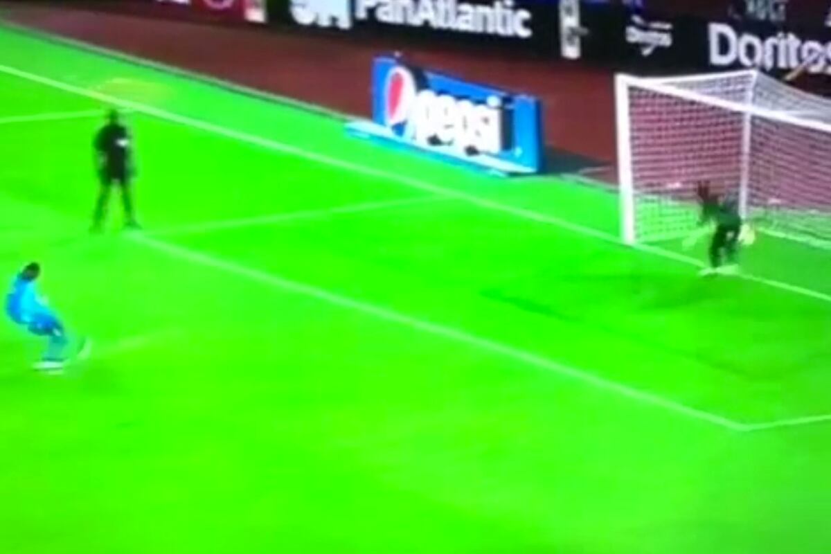 Ivory Coast's Boubacar Barry Delivers Match-Winning Save, Shot in ...