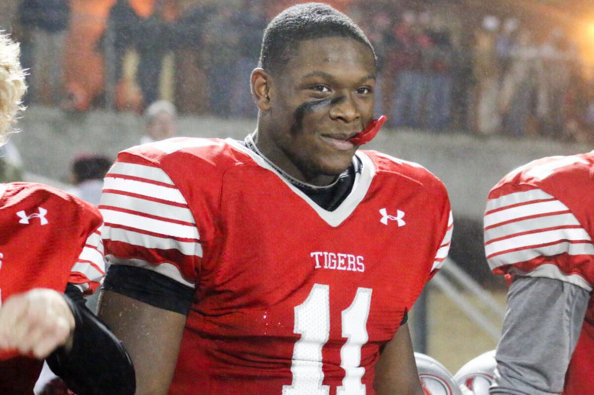 Is Georgia a Legit Threat to Steal 4-Star WR Kyle Davis from South ...