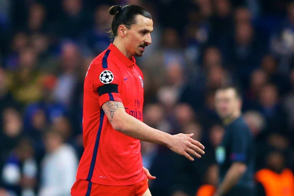Zlatan Ibrahimovic Banned 1 Champions League Match After Red Card vs ...