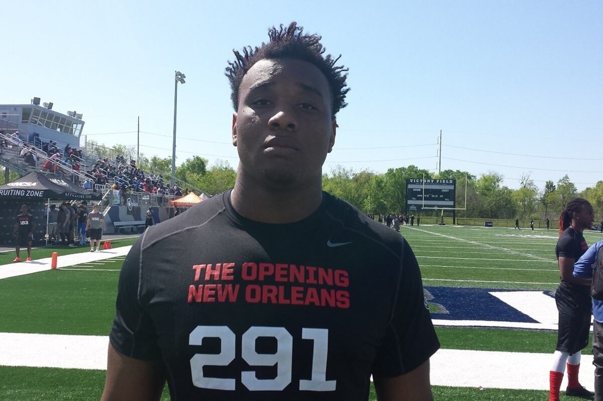 Raekwon Davis Remains Committed to Alabama but Is 'Open to Being ...