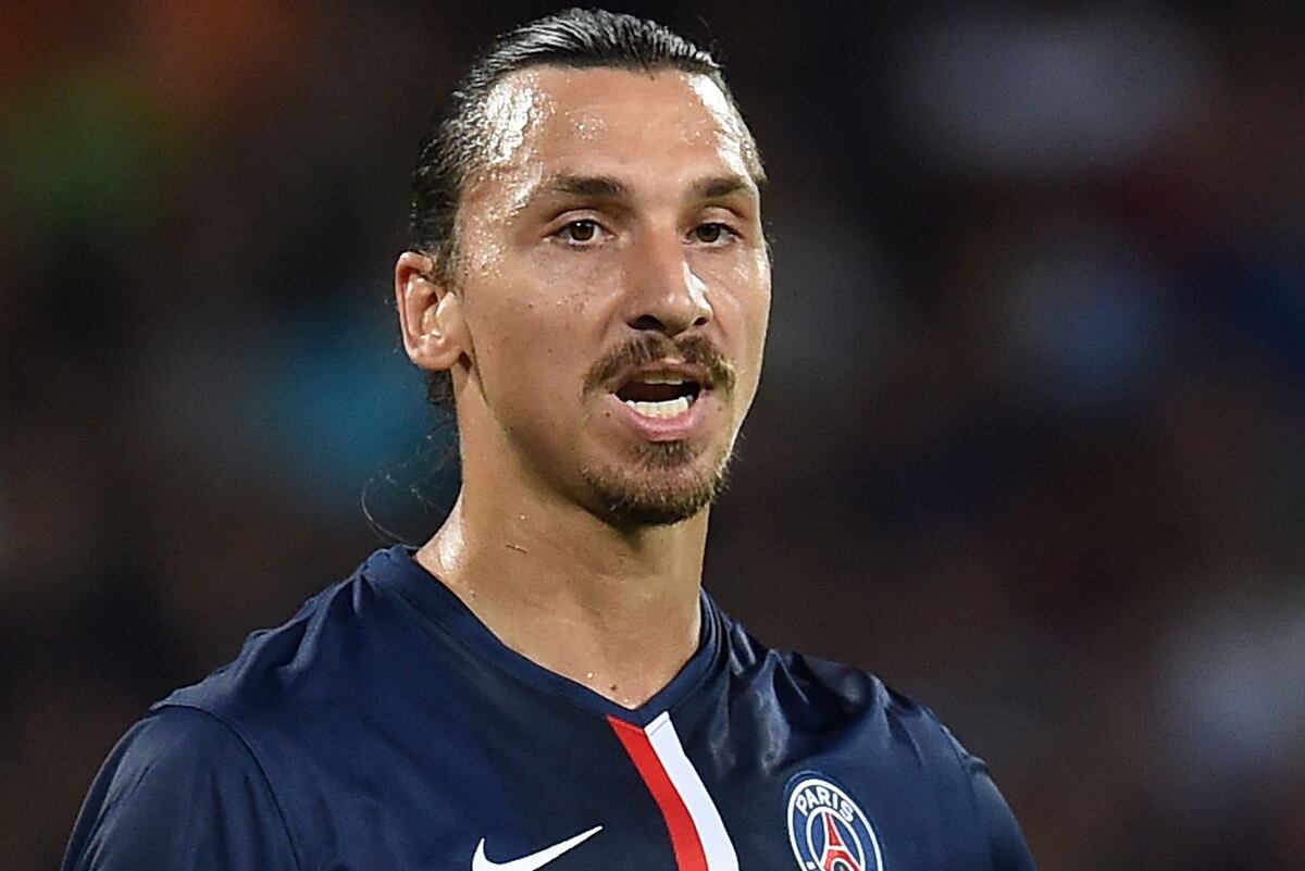 Zlatan Ibrahimovic Scores His 100th Goal for PSG Then Completes Hat ...