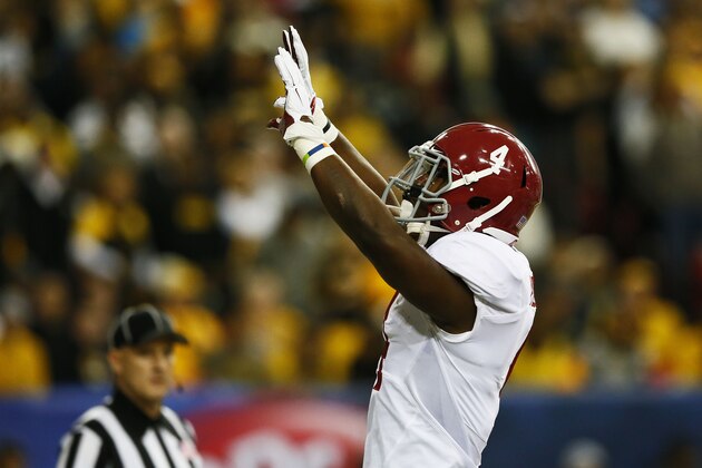 Why T.J. Yeldon Can Run Through Traffic at RB Position to Start in the NFL