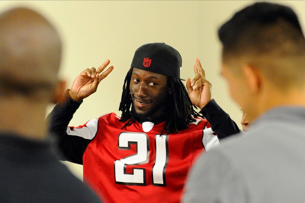 Falcons CB Desmond Trufant Developing into One of NFL's Best ...