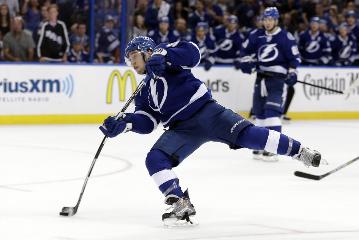 Johnson Becomes 1st Lightning Player with 3 Multi-Goal Games in 1 ...