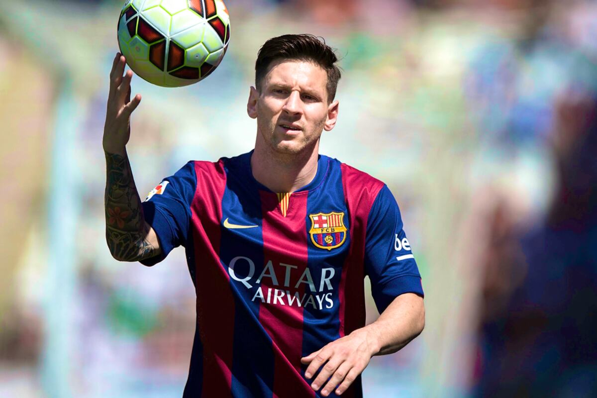 Lionel Messi Hits Another Milestone as Barcelona March Toward La Liga ...
