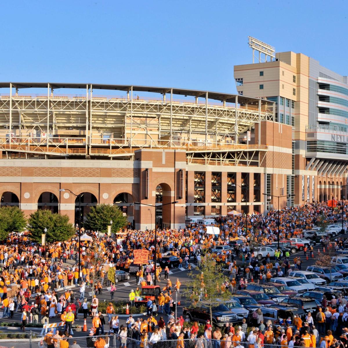 Ranking the Top 15 College Football Towns in the Country | News, Scores ...