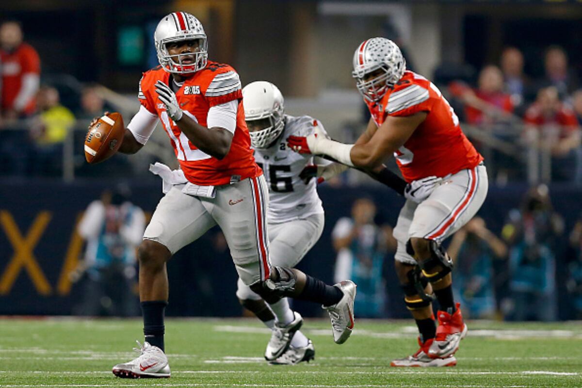 What Cardale Jones Must Prove to NFL Scouts to Become Top QB in 2016 ...