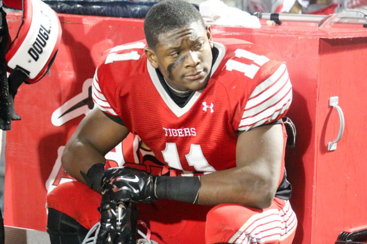 Schools to Watch After 4-Star WR Kyle Davis Decommitted from South ...