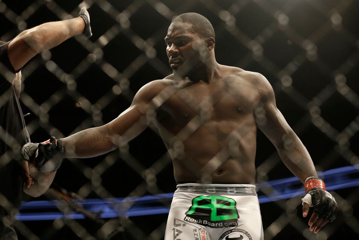 UFC 187: Start Time, Prelim Live-Stream Info and Full Fight Card ...