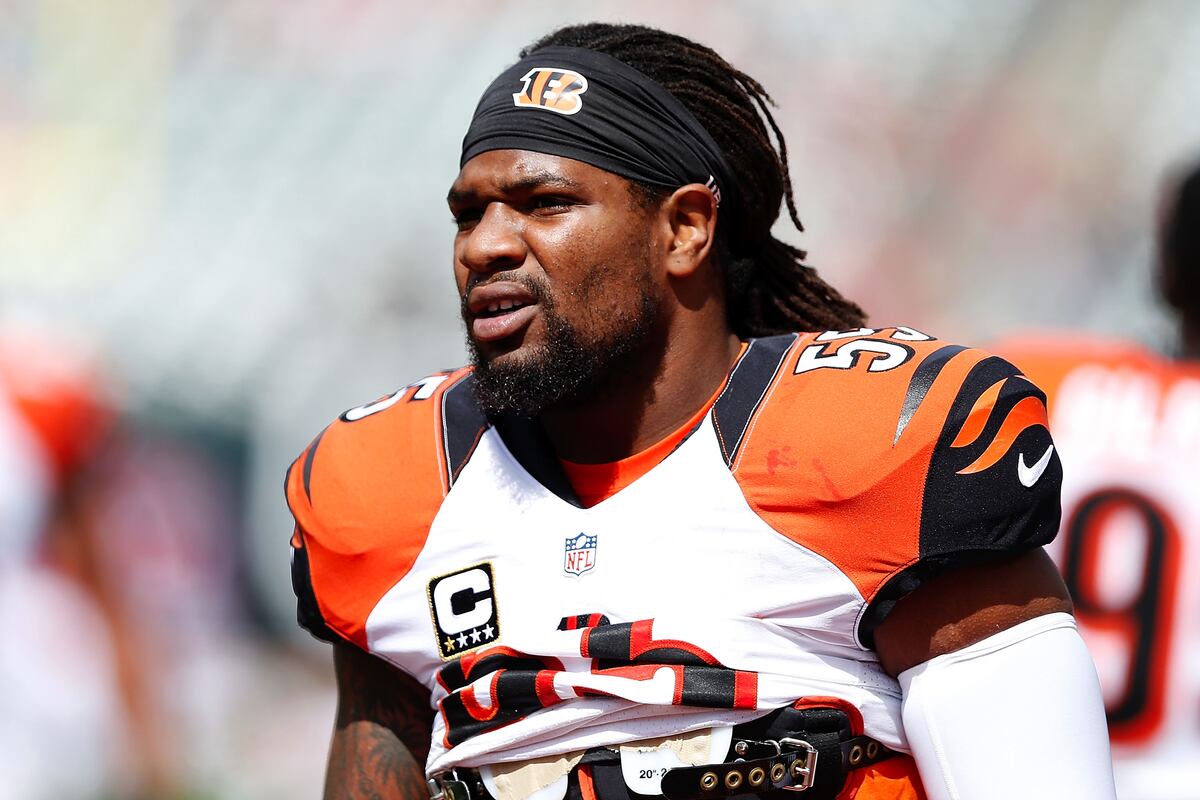 Vontaze Burfict Injury: Updates on Bengals Star's Recovery From Knee ...