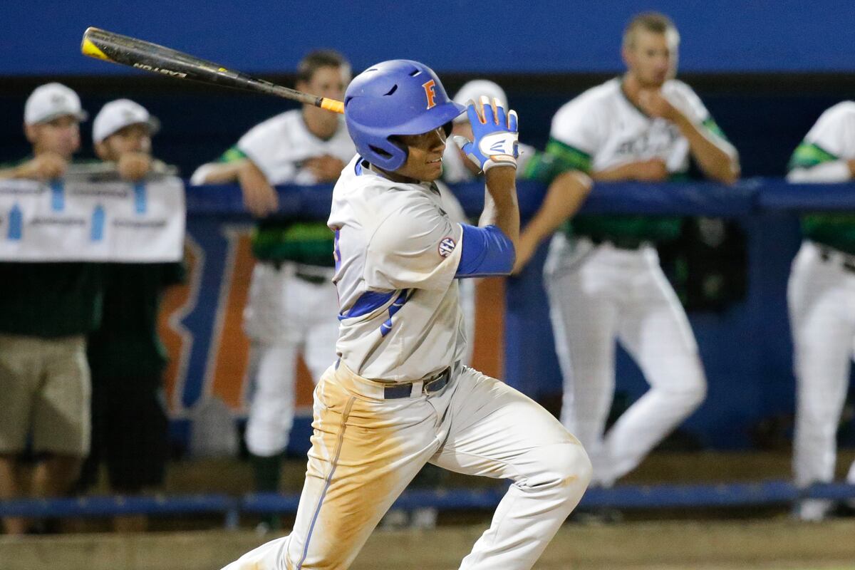 CWS 2015: Predicting Winners and Scores for Saturday's NCAA Baseball ...