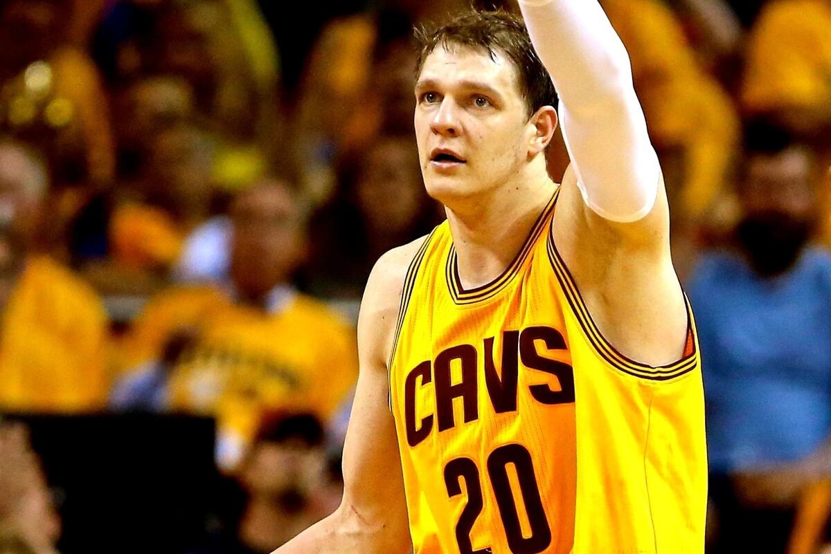 Timofey Mozgov Has Team Option Picked Up by Cavaliers: Latest Details ...