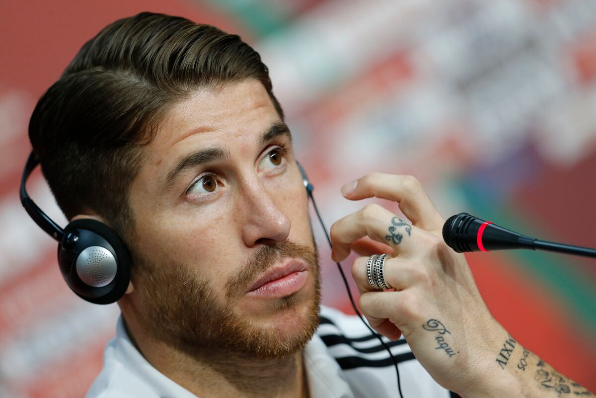 Manchester United Transfer News: Record-Breaking Sergio Ramos Offer ...
