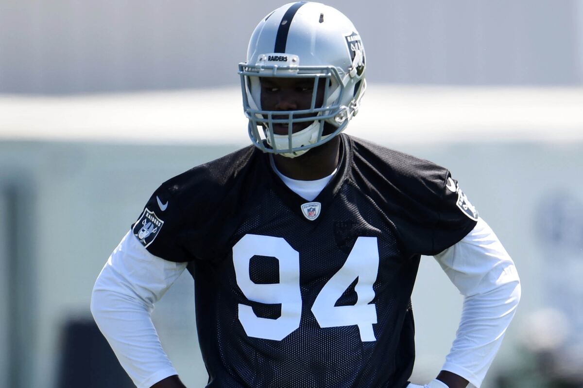 Why Oakland Raiders Defensive End Max Valles Needs Extensive Snaps in ...