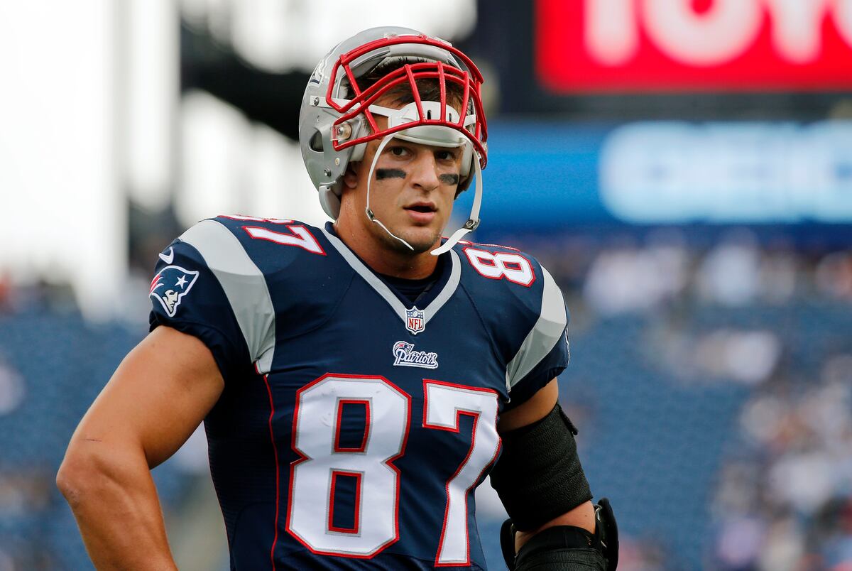 Rob Gronkowski, Patriots Agree to New Contract: Latest Details and ...