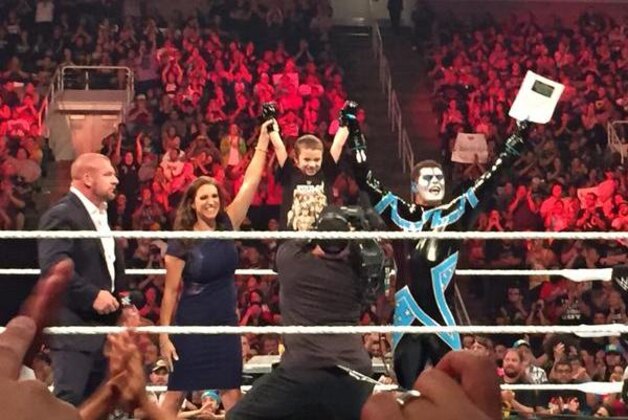 WWE Gives 8-Year-Old Cancer Patient 'Drax Shadow' a Chance to Live Dream
