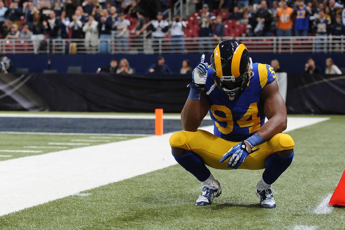 Robert Quinn Injury: Updates on Rams DE's Back and Return | News ...