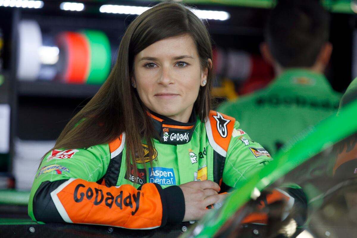 Danica Patrick, Stewart-Haas Racing Agree to New Contract: Details and ...